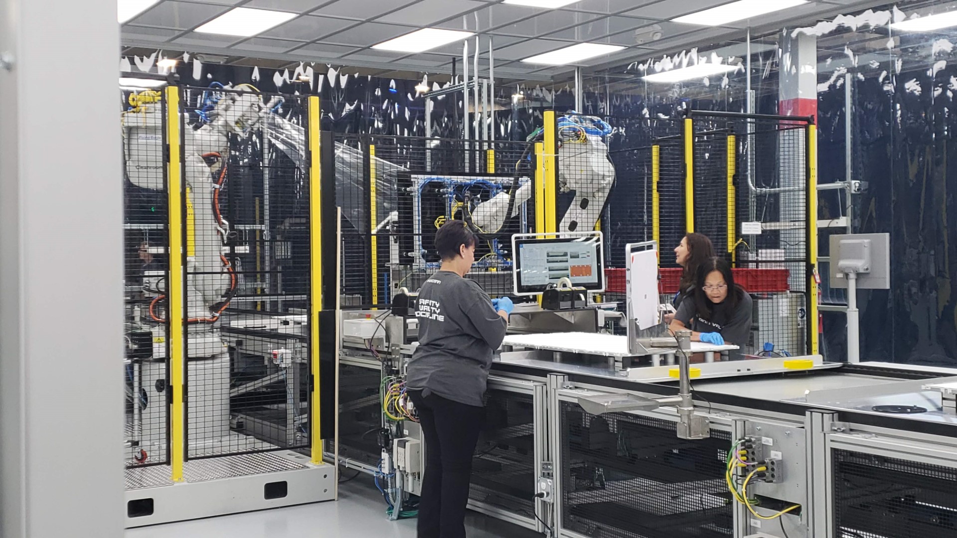 Foxconn opening innovation center in Green Bay - WisPolitics