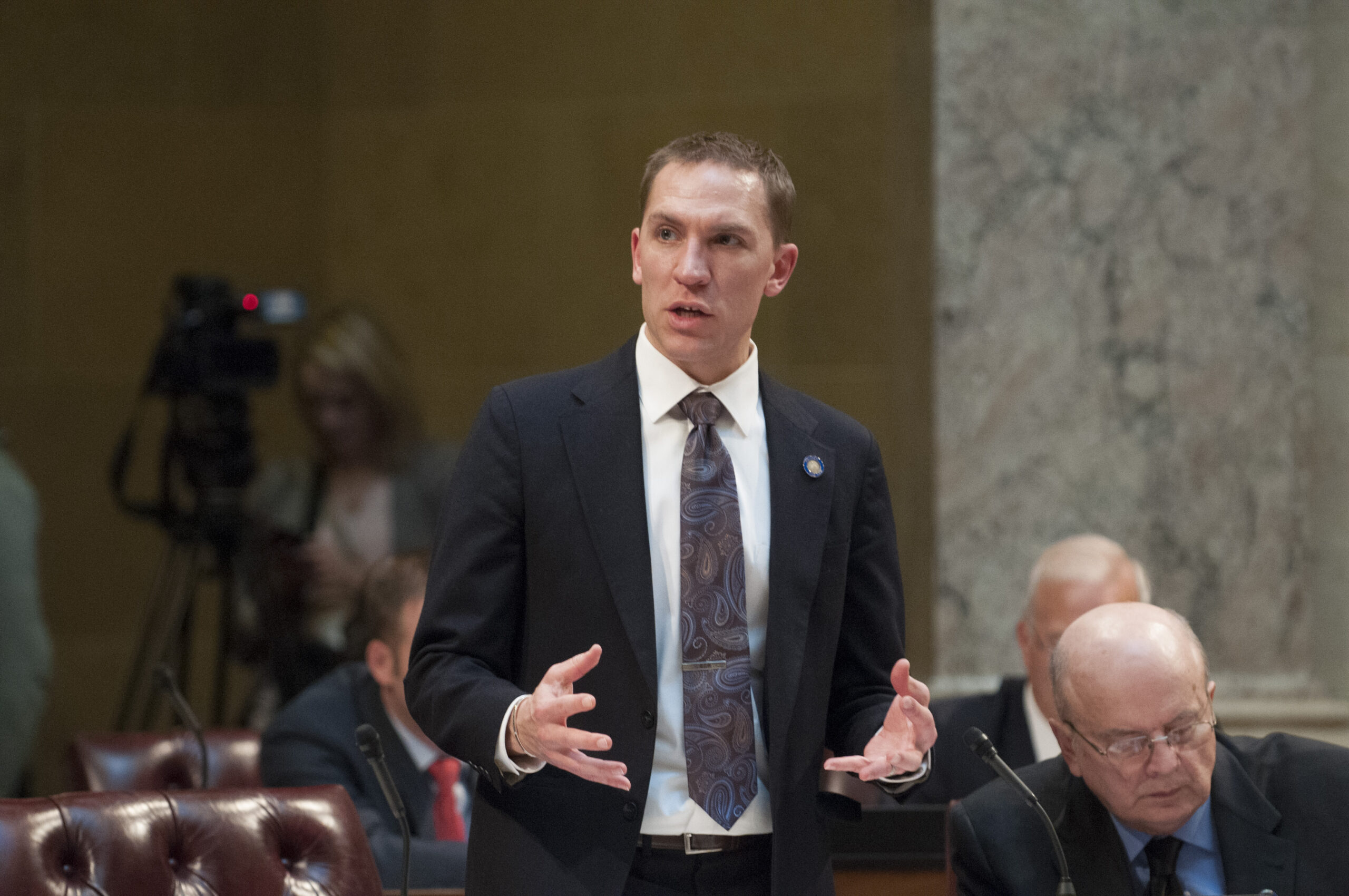 Larson drops out of U.S. Senate race, backs Barnes - WisPolitics